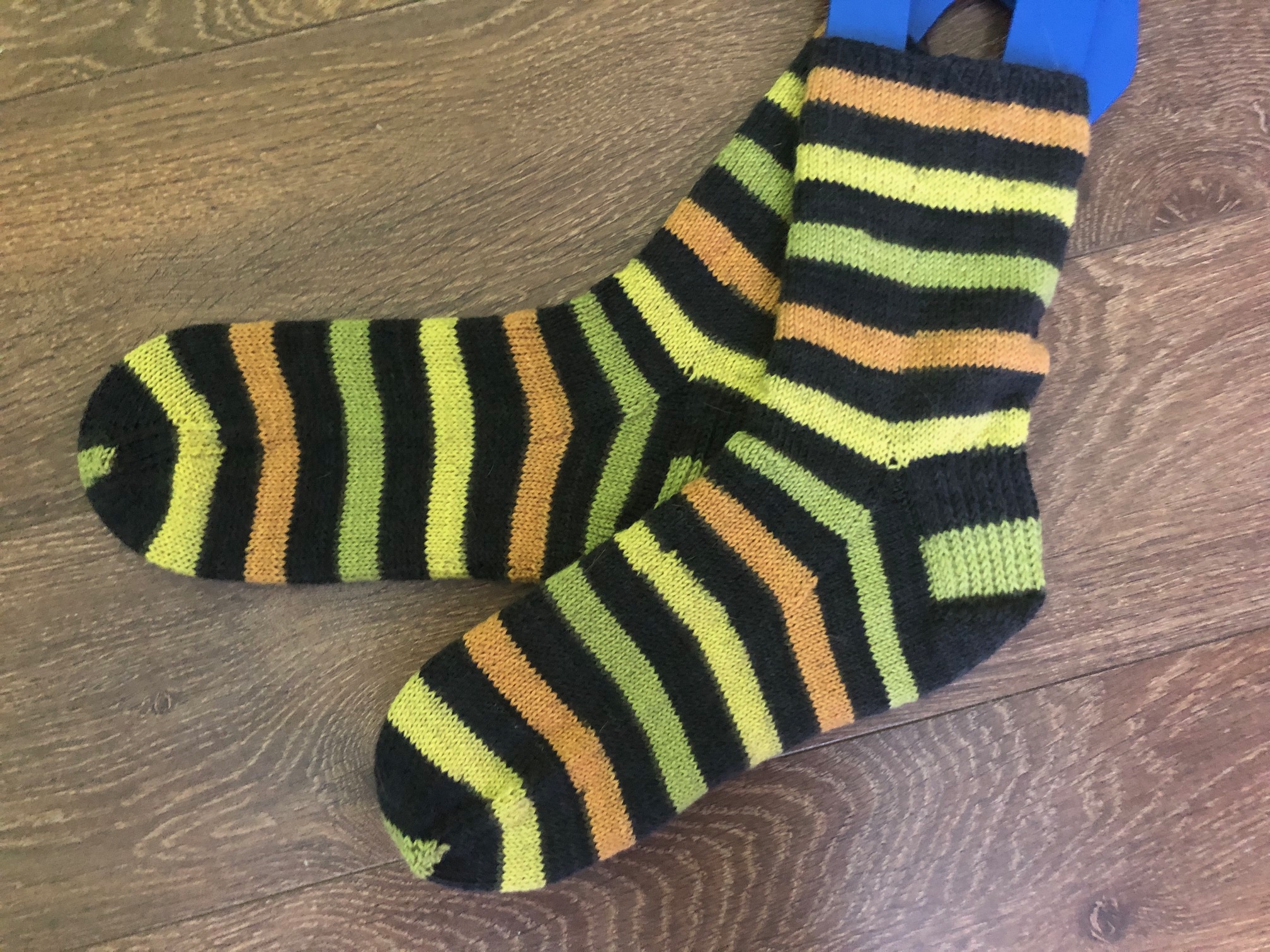 FO: Speed Racer Socks – Wandering Cat Studio