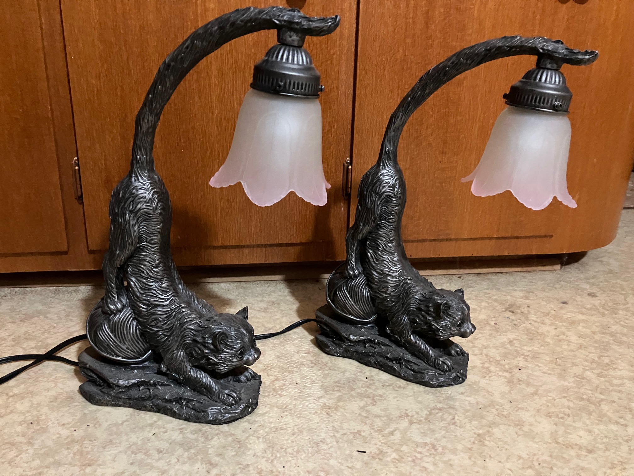 Thrift kitties – Wandering Cat Studio